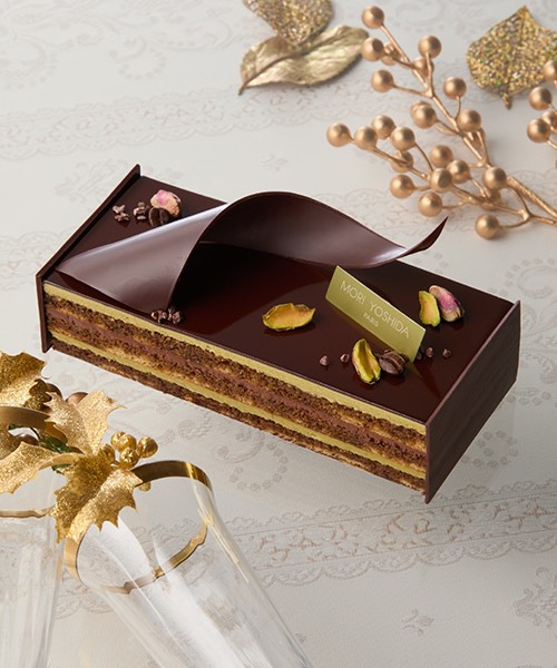 【伊勢丹新宿店】「伝統」の味わいと「洗練」の余韻を追求したパティシエによるチョコレートケーキ | 三越伊勢丹オンラインストア・通販【公式】